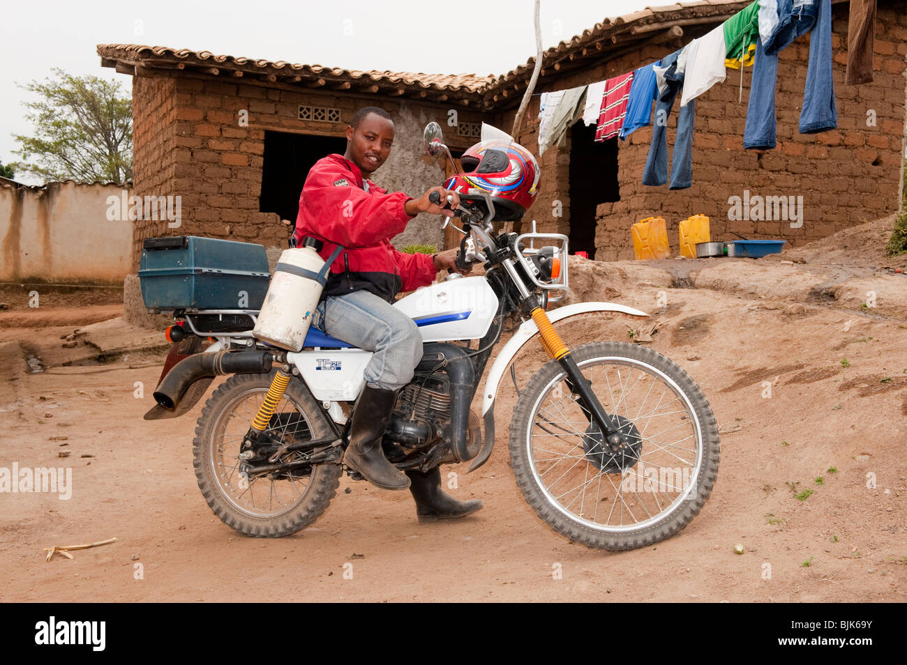 Rwanda transport hi-res stock photography and images - Alamy