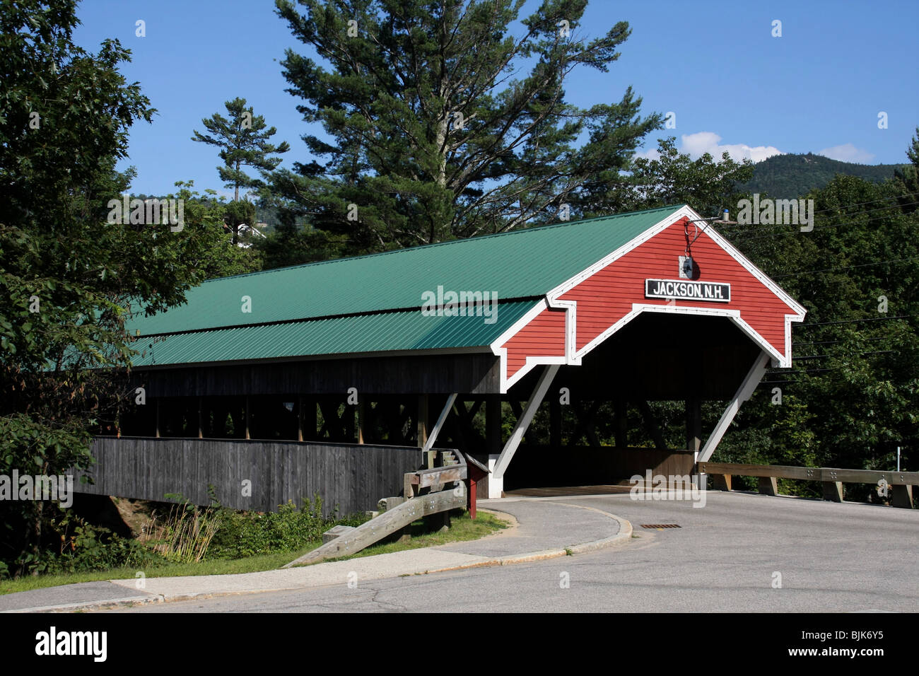 Covered bridge jackson new hampshire hi-res stock photography and ...