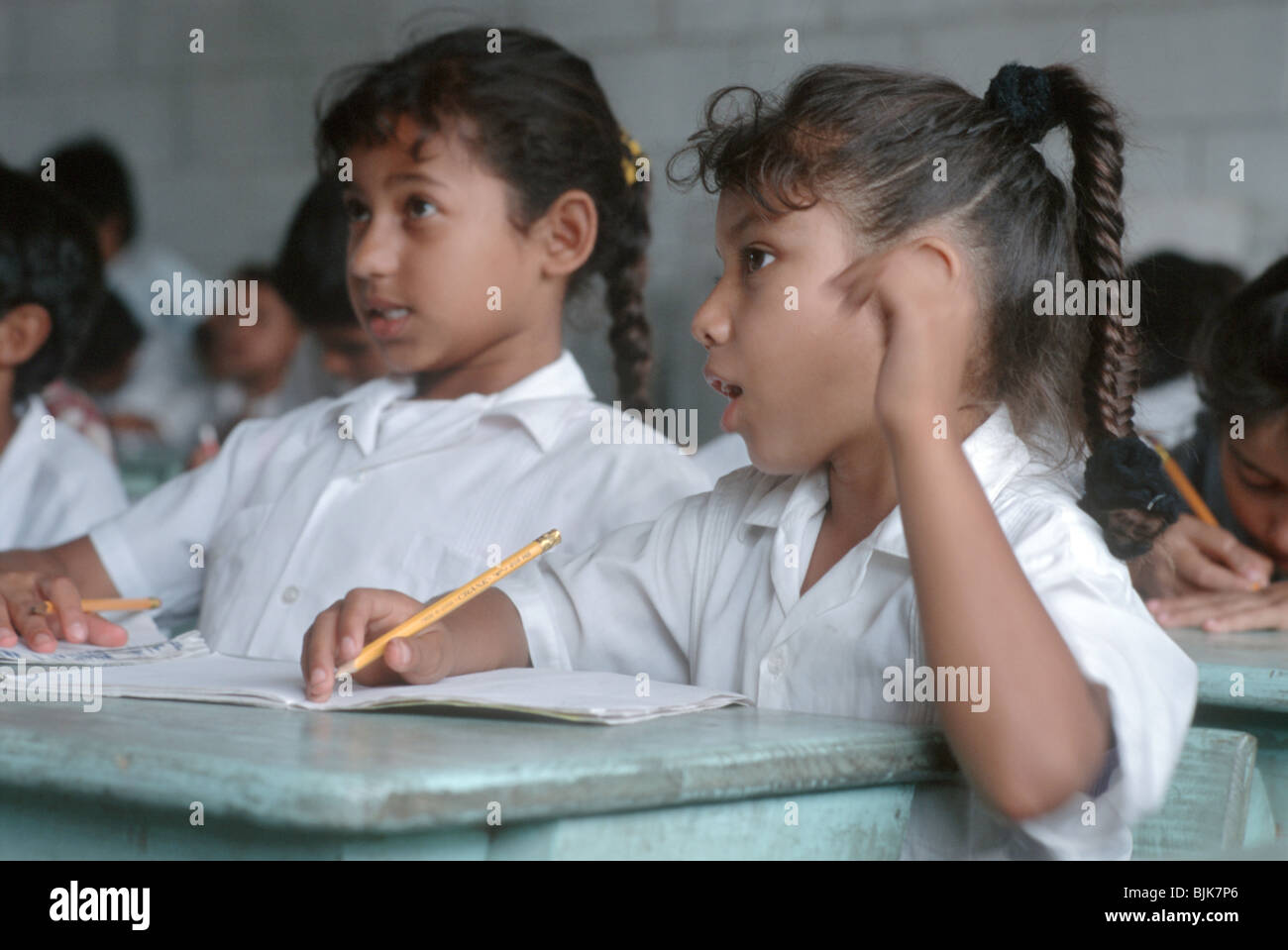 HONDURAS GIRLS IN A PRIMARY SCHOOL, TEGUCIGALPA Photo © Julio Etchart ...