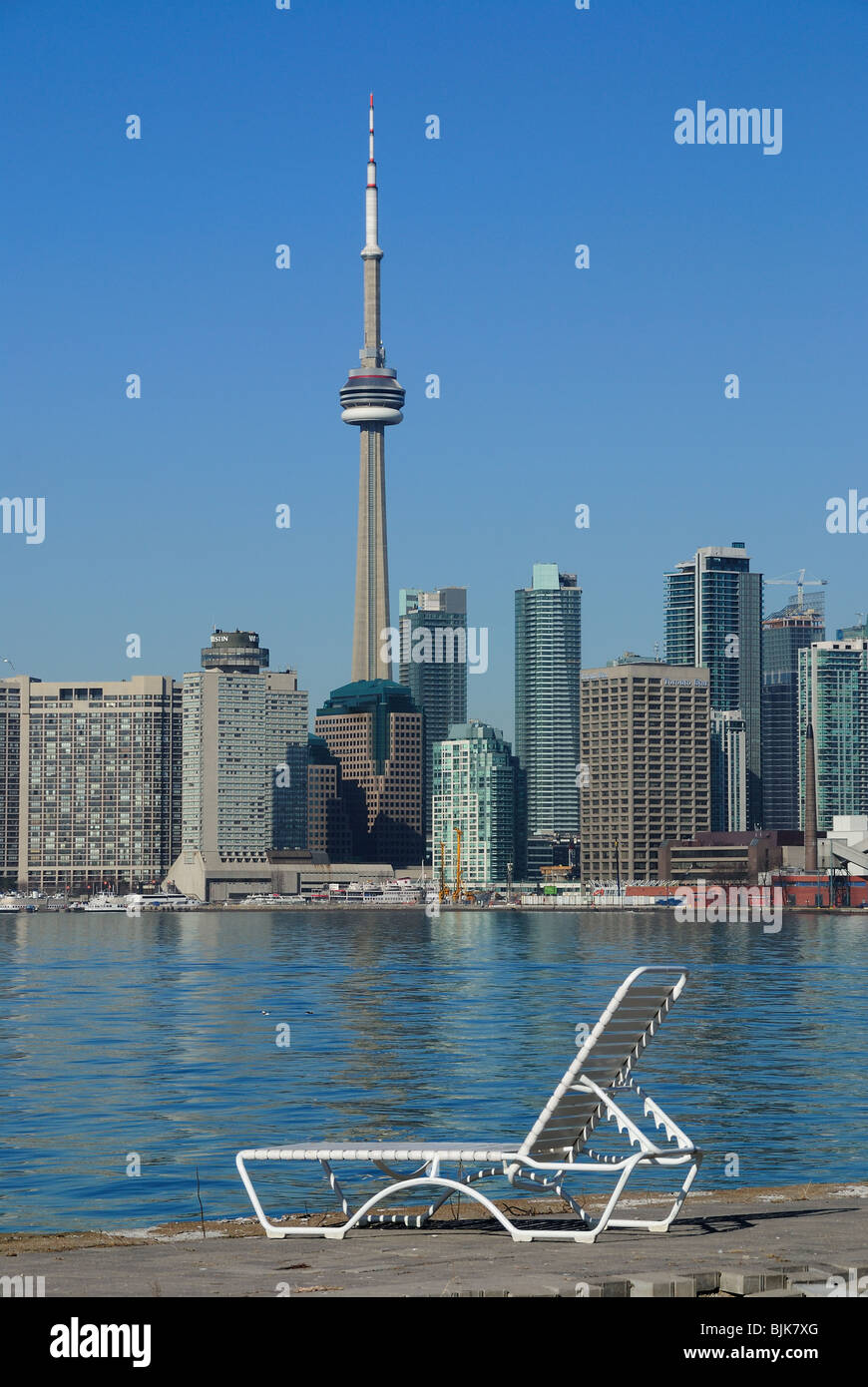 Toronto city lake hi-res stock photography and images - Alamy