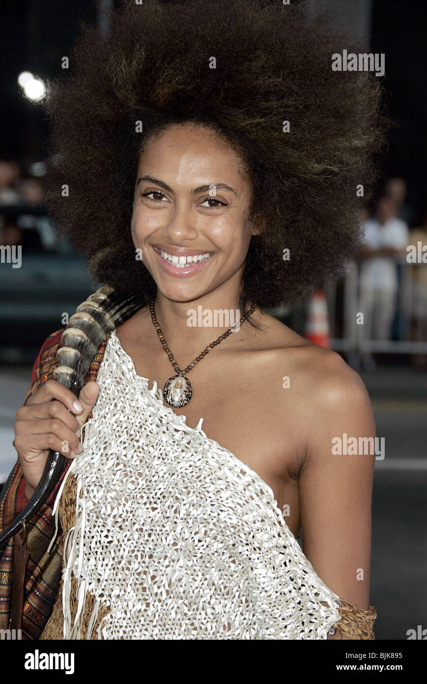 SHAKARA HEDARD HAROLD & KUMAR GO TO WHITE CAS CHINESE THEATRE HOLLYWOOD ...