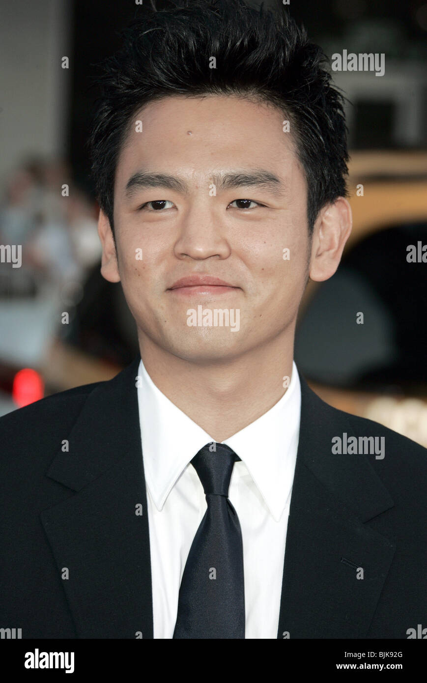 JOHN CHO HAROLD & KUMAR GO TO WHITE CAS CHINESE THEATRE HOLLYWOOD LOS ...