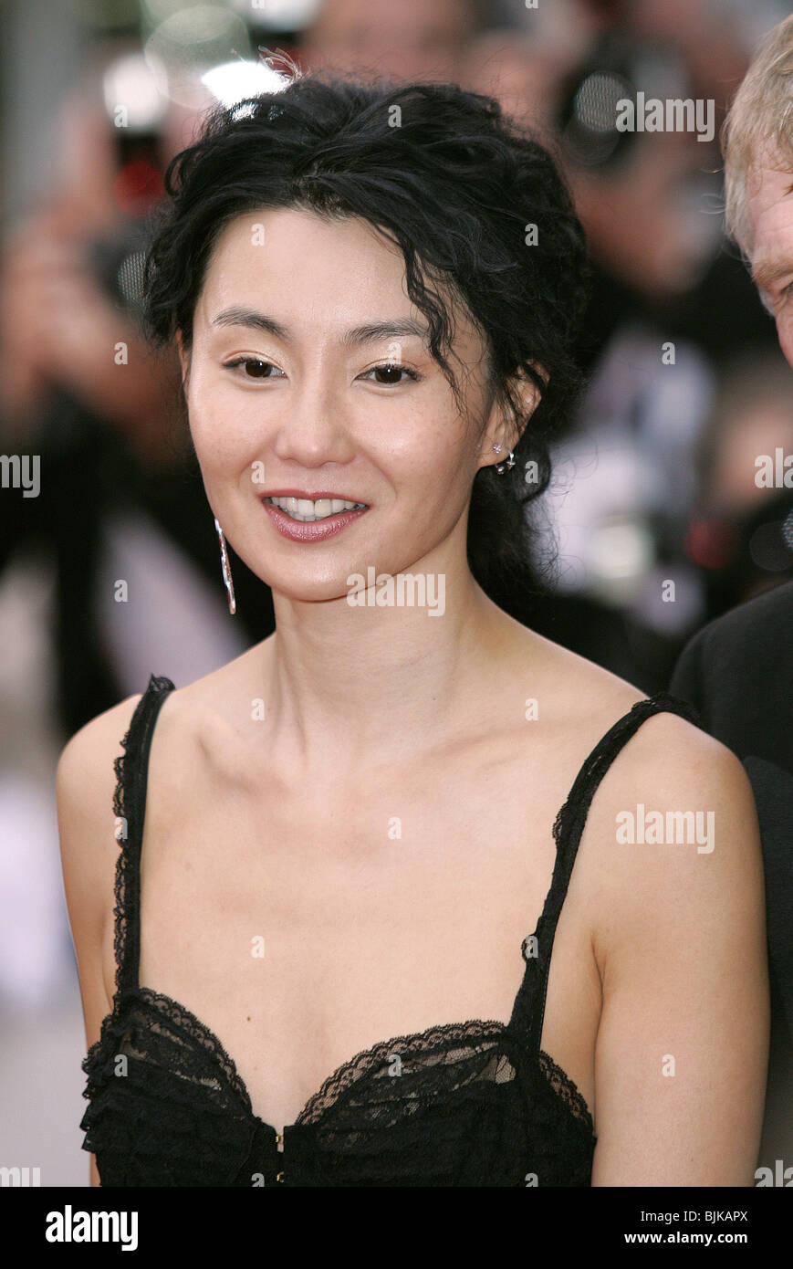 MAGGIE CHEUNG CANNES FILM FESTIVAL 2004 CANNES FRANCE 21 May 2004 Stock ...