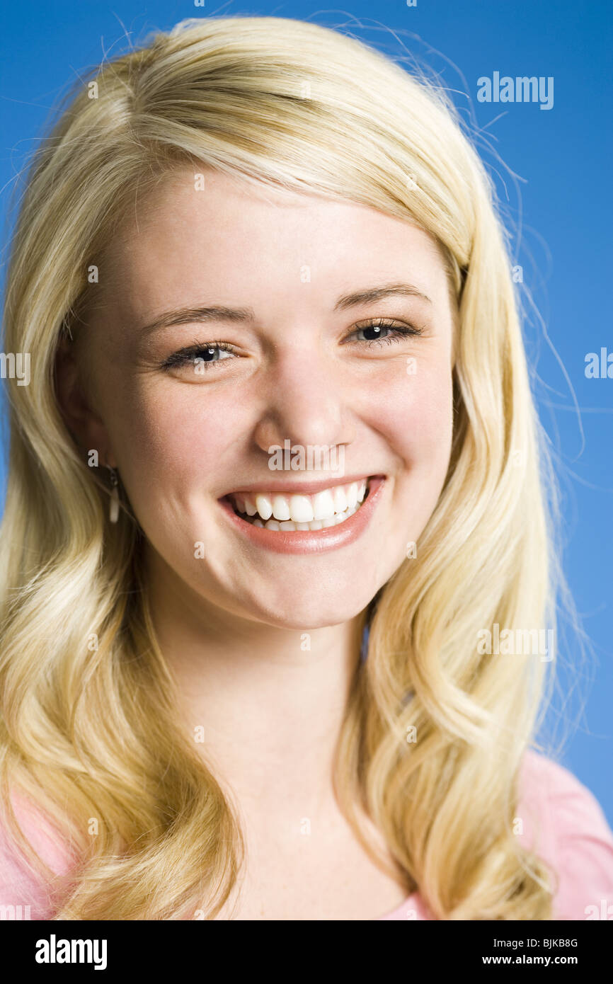 Portrait of a woman smiling Stock Photo - Alamy