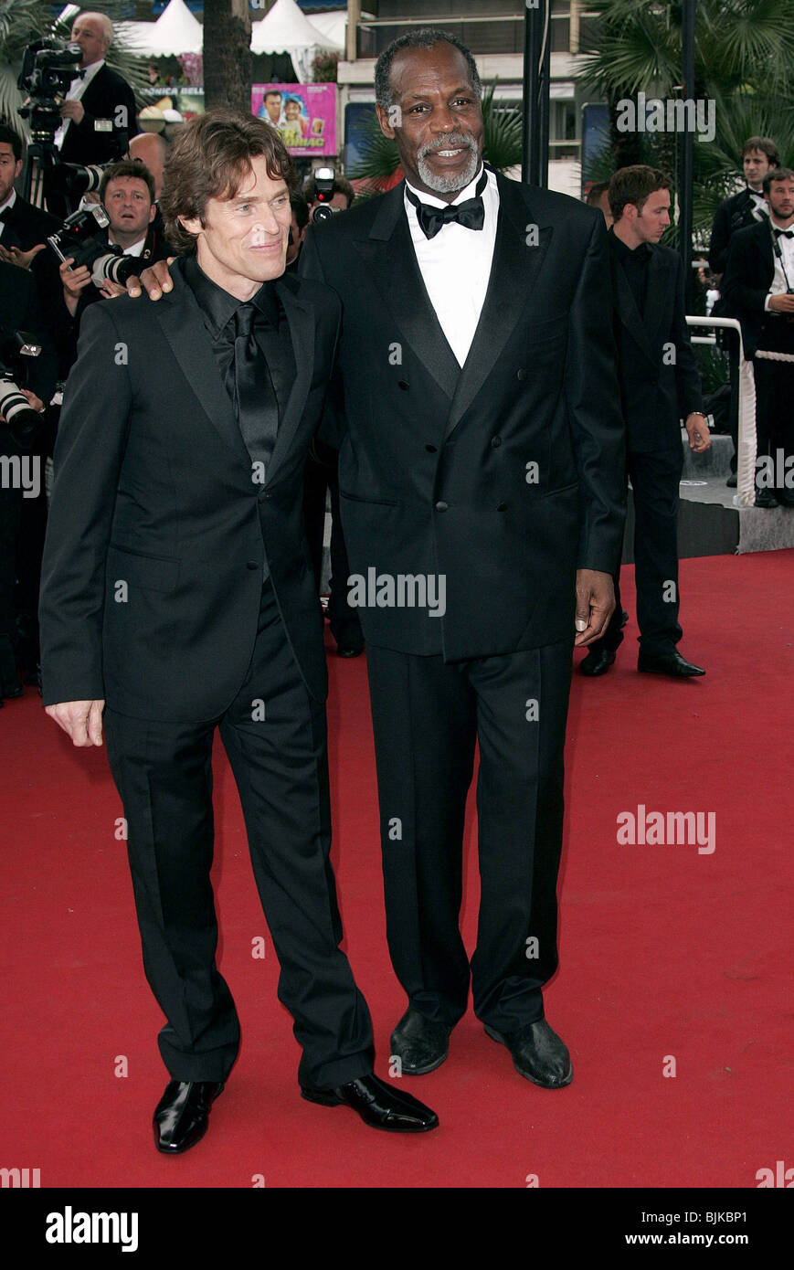 WILLEM DAFOE & DANNY GLOVER CANNES FILM FESTIVAL 2005 CANNES FRANCE 16 ...