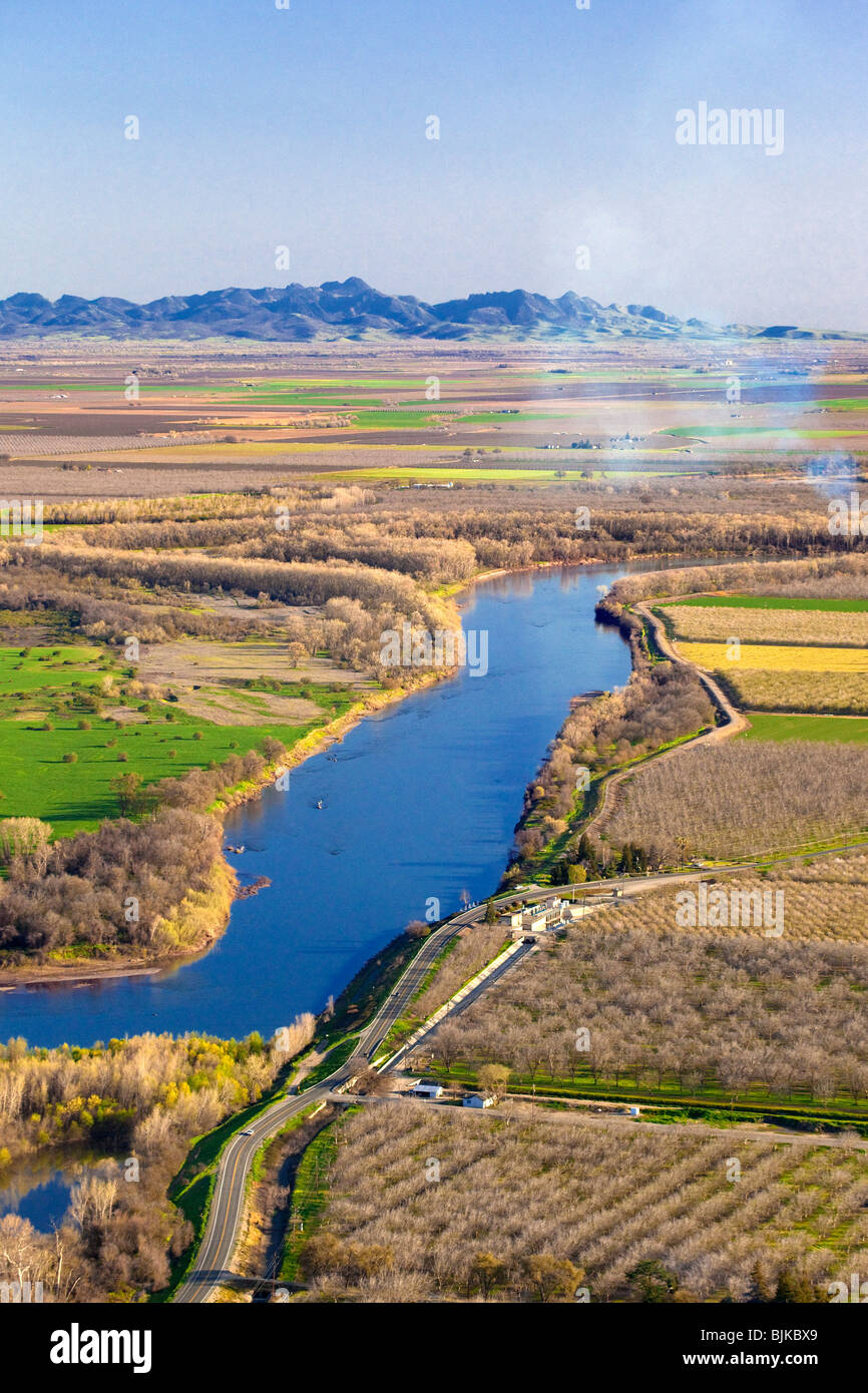 Aerial view of the Sacramento River and the Sutter Buttes in the ...
