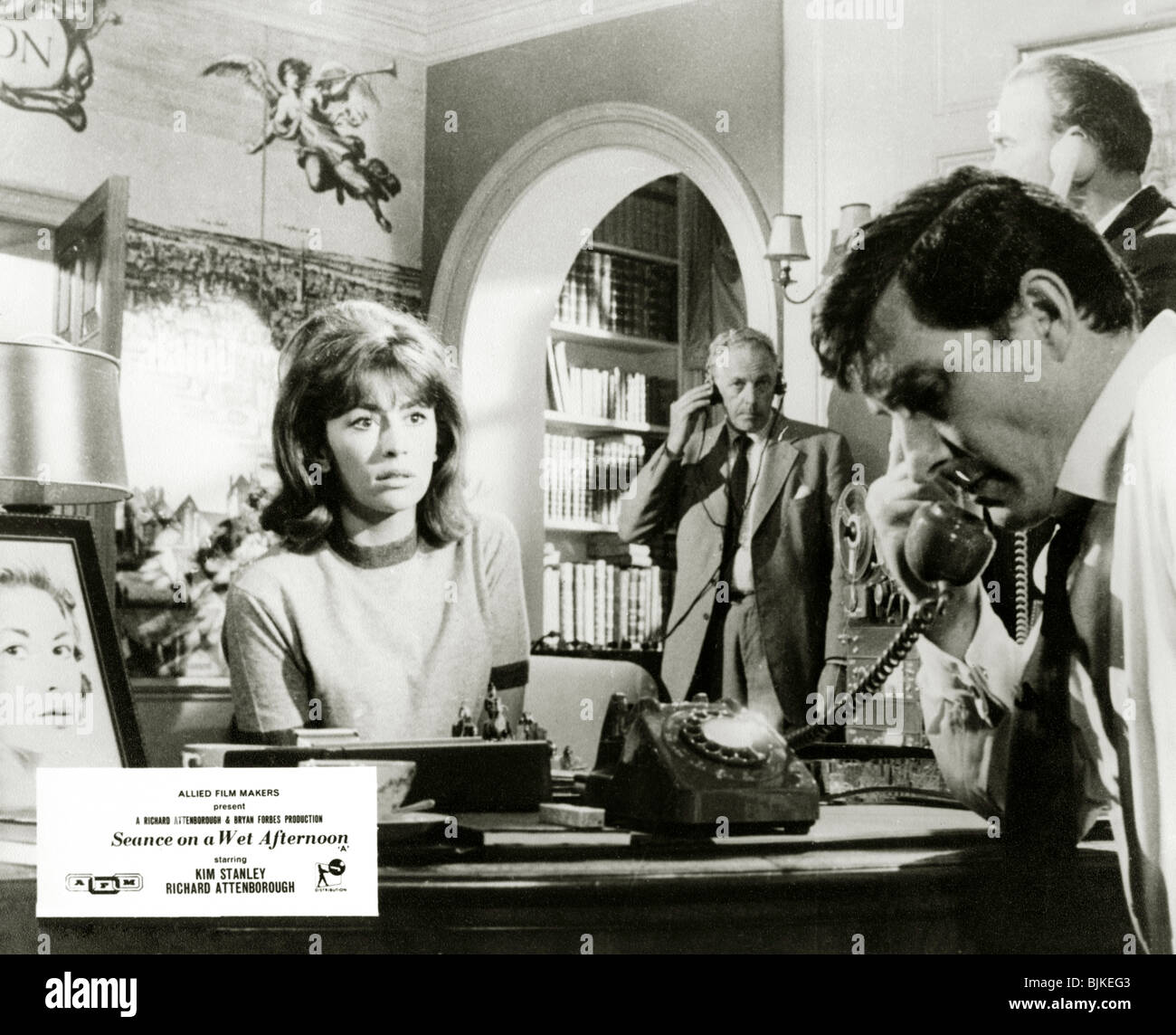 Film seance on a wet afternoon hi-res stock photography and images - Alamy