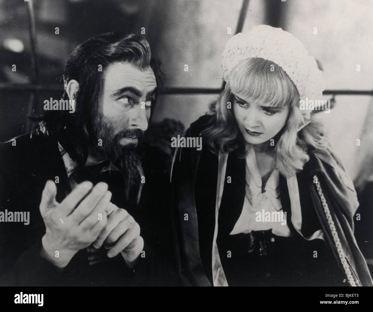 SVENGALI (1931) JOHN BARRYMORE, MARION MARSH ARCHIE MAYO (DIR) 002 ...