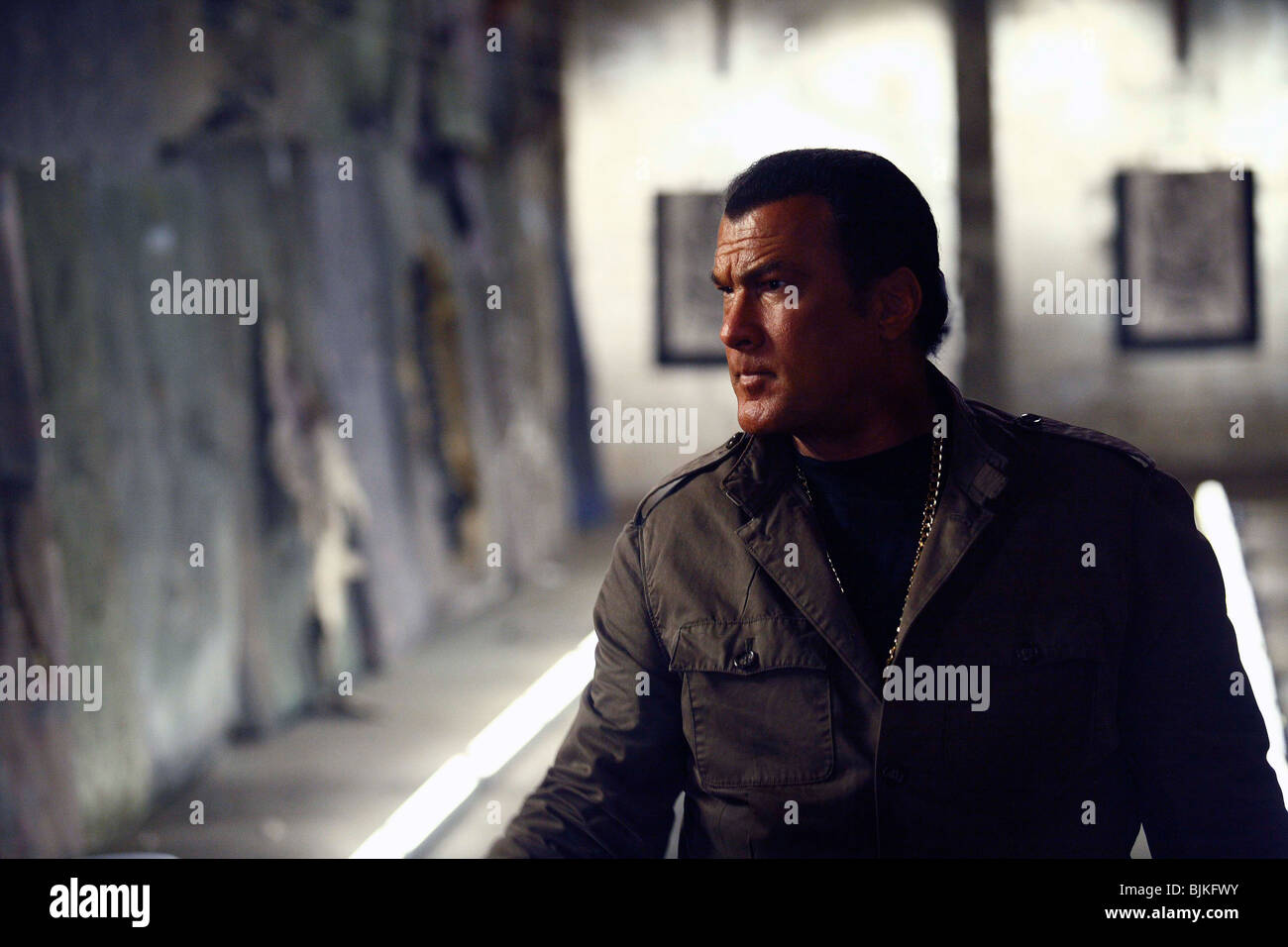 DRIVEN TO KILL (2009) STEVEN SEAGAL JEFF KING (DIR) 002 Stock Photo - Alamy