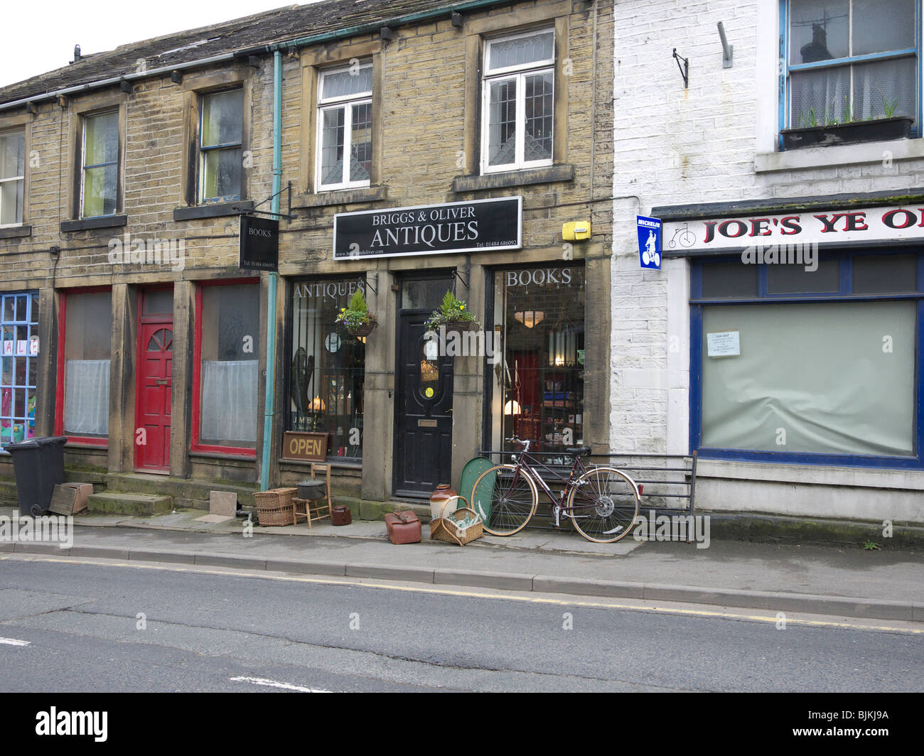 Holmfirth west yorkshire uk hi-res stock photography and images - Alamy