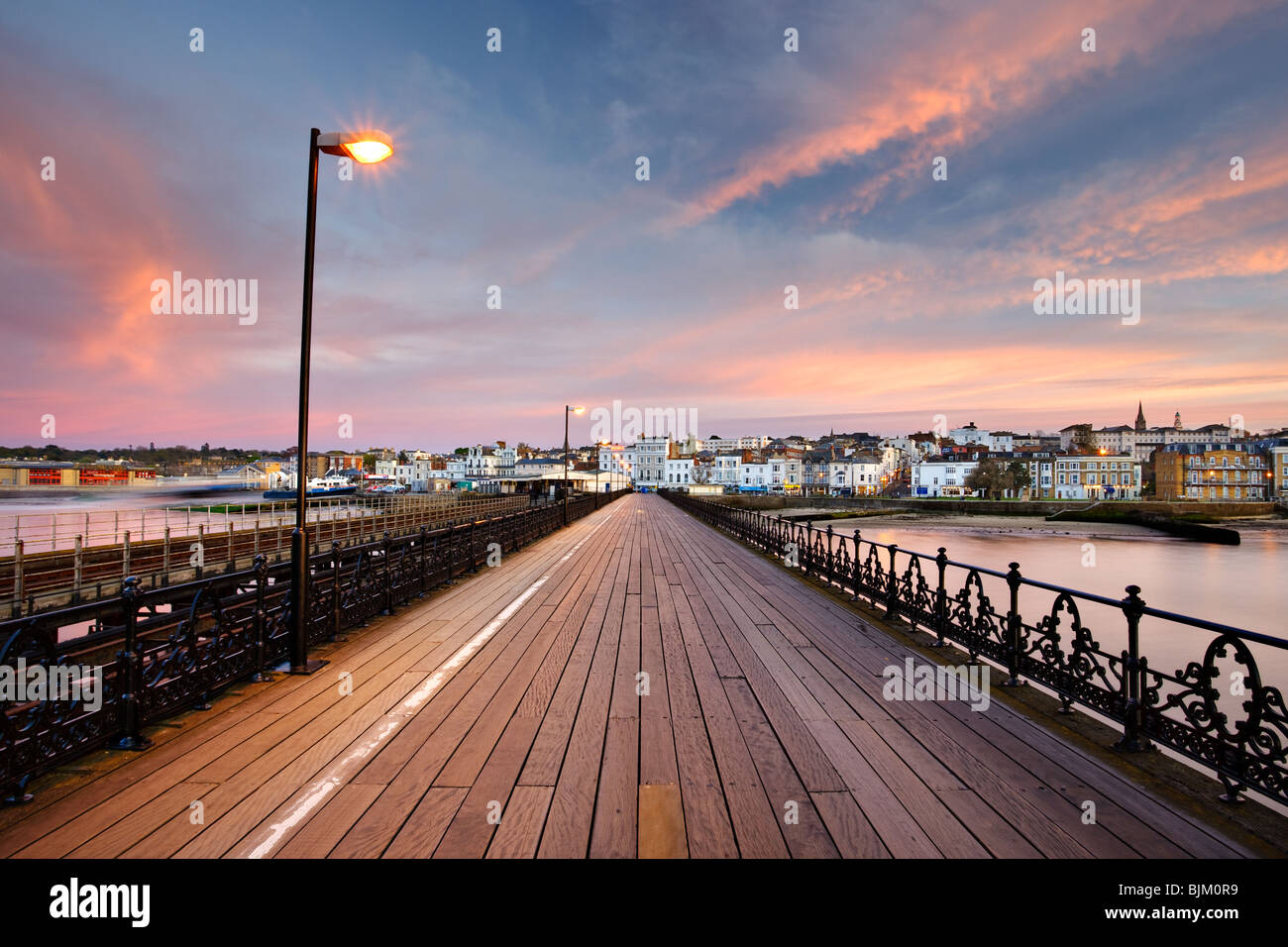 Ryde pier hi-res stock photography and images - Alamy