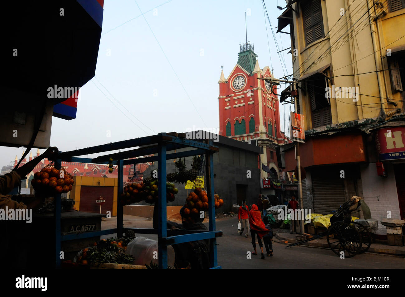 Calcutta market hi-res stock photography and images - Alamy