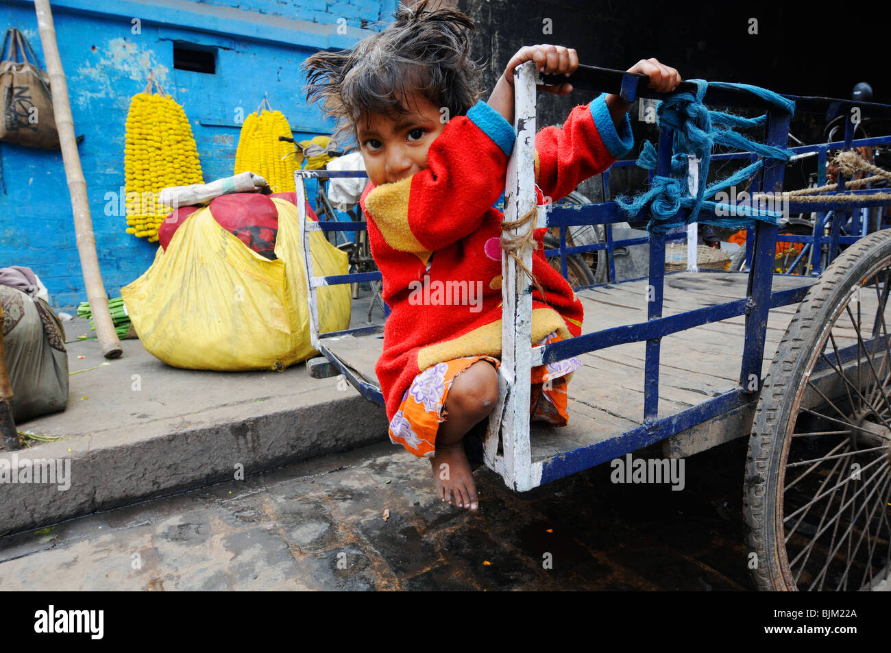Calcutta girl hi-res stock photography and images - Alamy