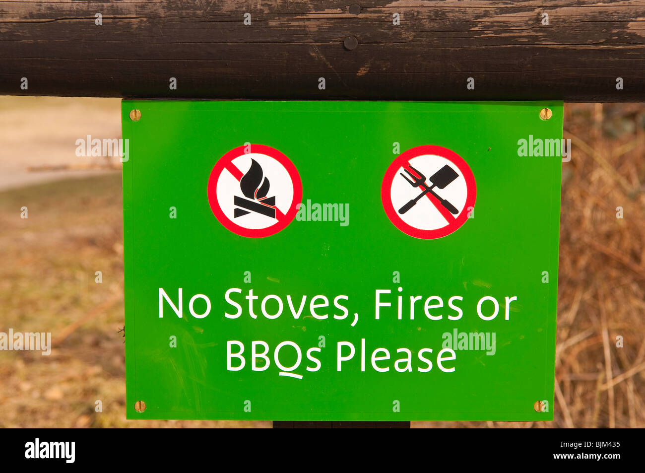 No barbecues sign hi-res stock photography and images - Alamy