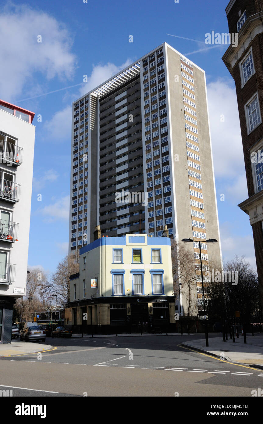 Islington buildings and streets hi-res stock photography and images - Alamy