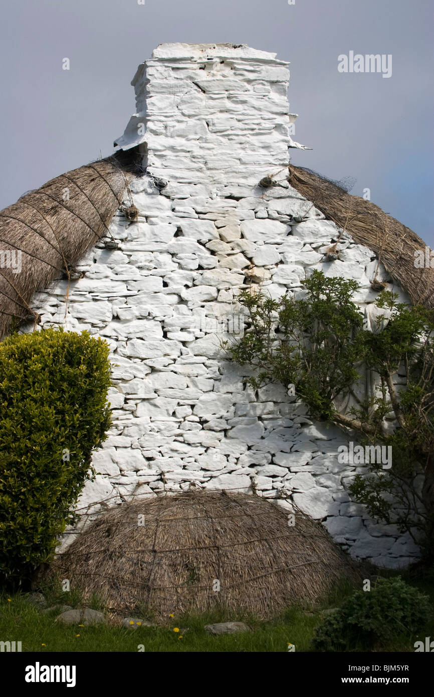 cregneash traditional manx village thatched cottage isle of man ...