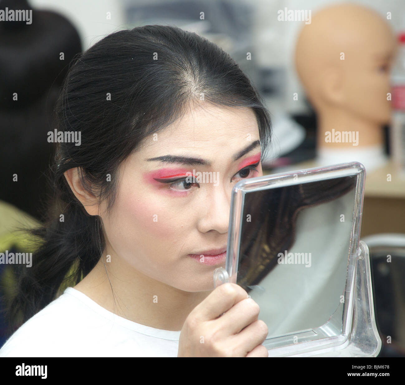 actress make up Stock Photo - Alamy