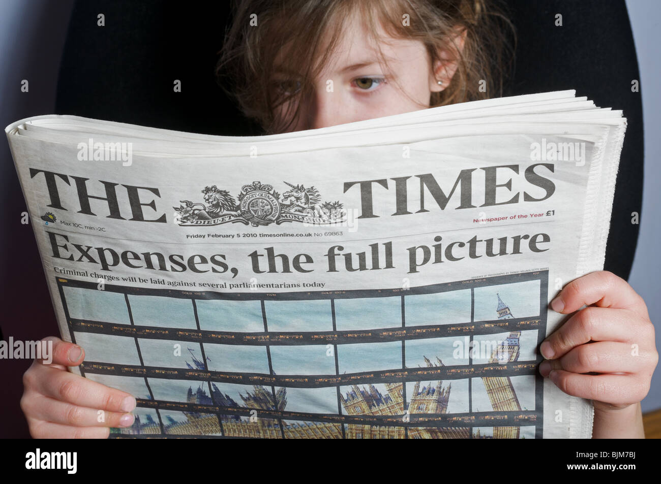 Newspaper headlines broadsheet hi-res stock photography and images - Alamy