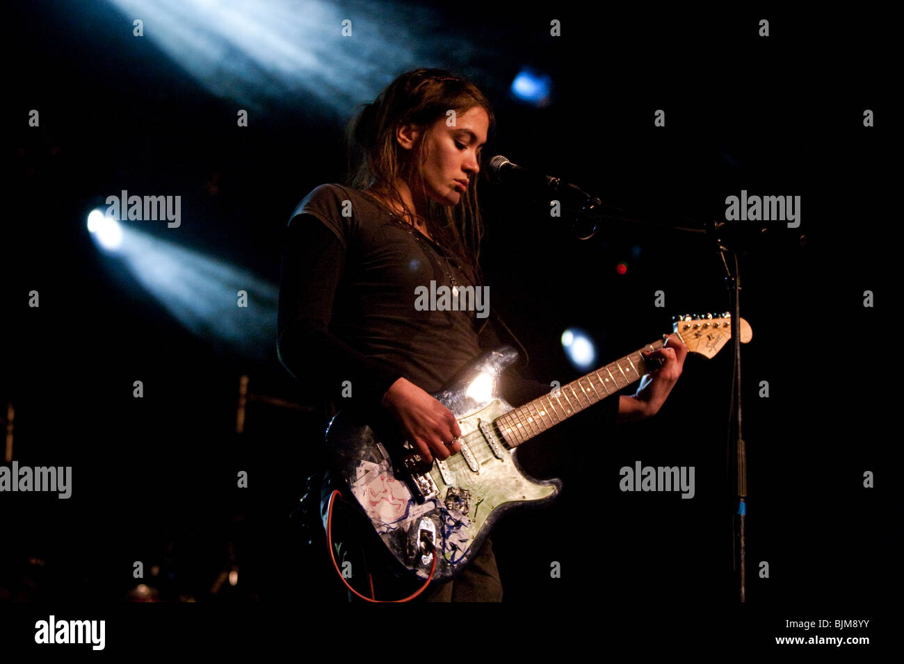 Singer eve hi-res stock photography and images - Alamy