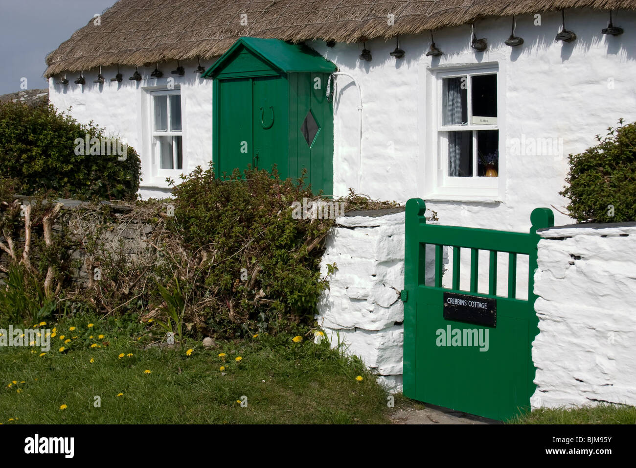 cregneash traditional manx village thatched cottage isle of man ...