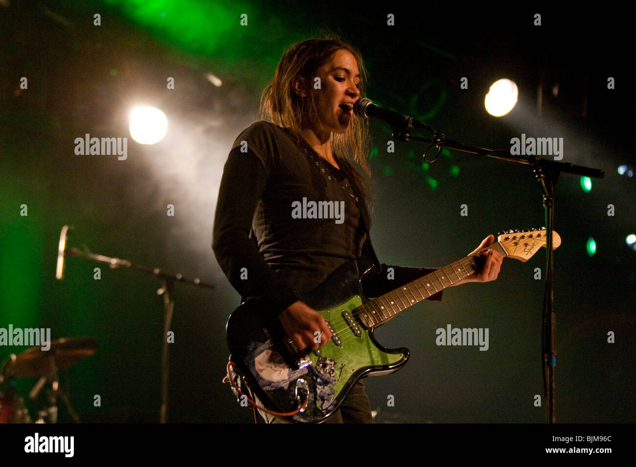 Singer eve hi-res stock photography and images - Alamy