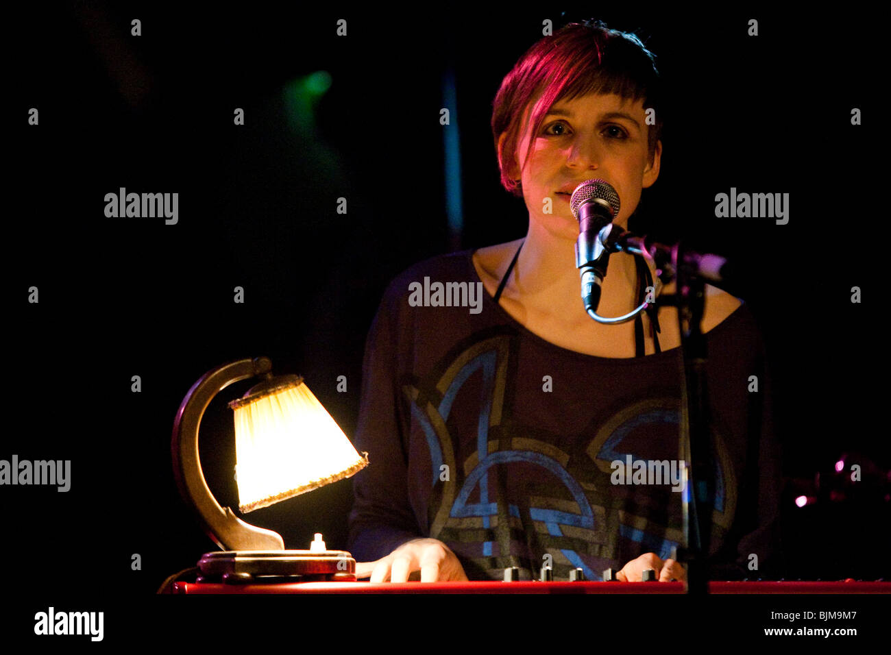 The Swiss singer-songwriter Maya Turbo live in the Schueuer venue ...