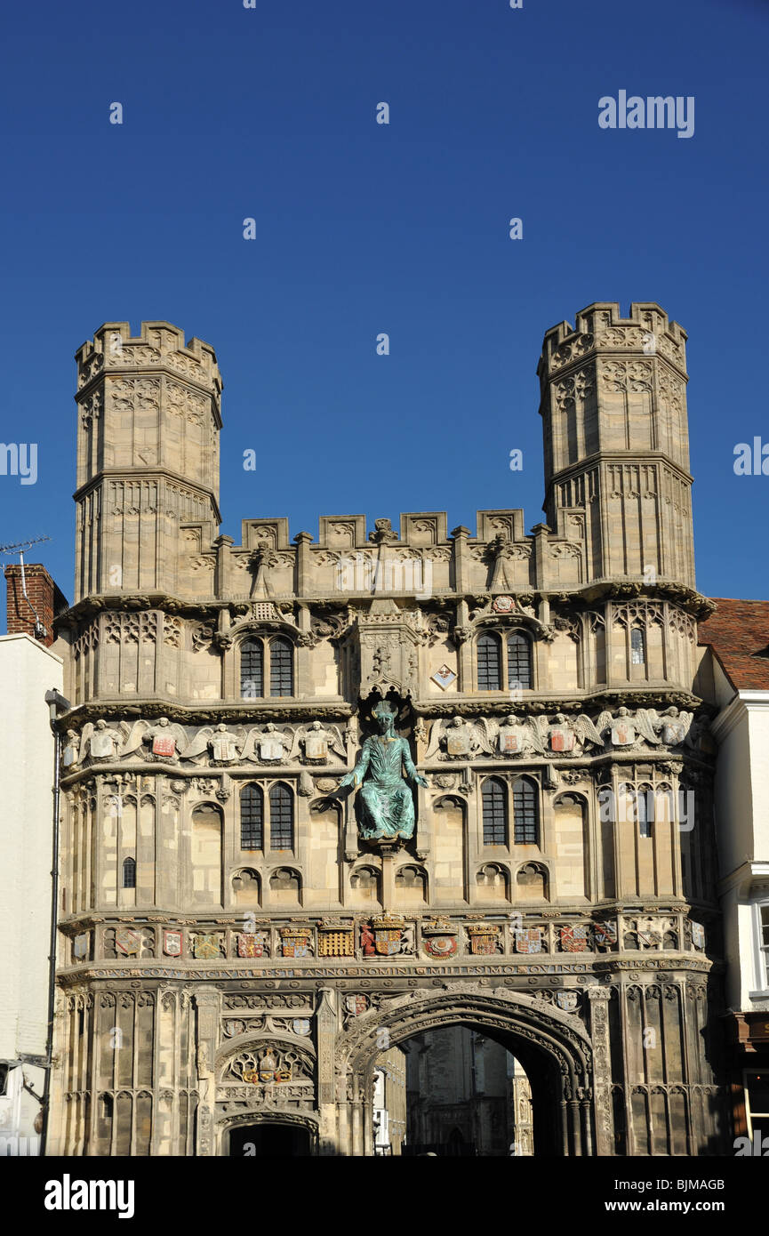 Tudor entrance gate to the grounds of the UNESCO World Heritage site of ...