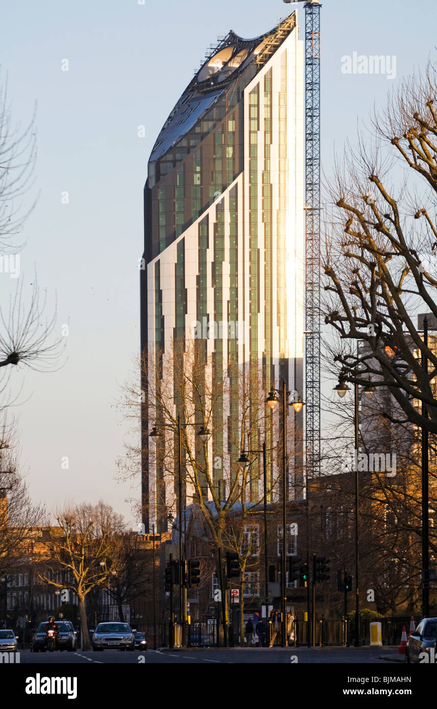 Strata SE1(The Razor) residential tower Elephant and Castle Southwark ...