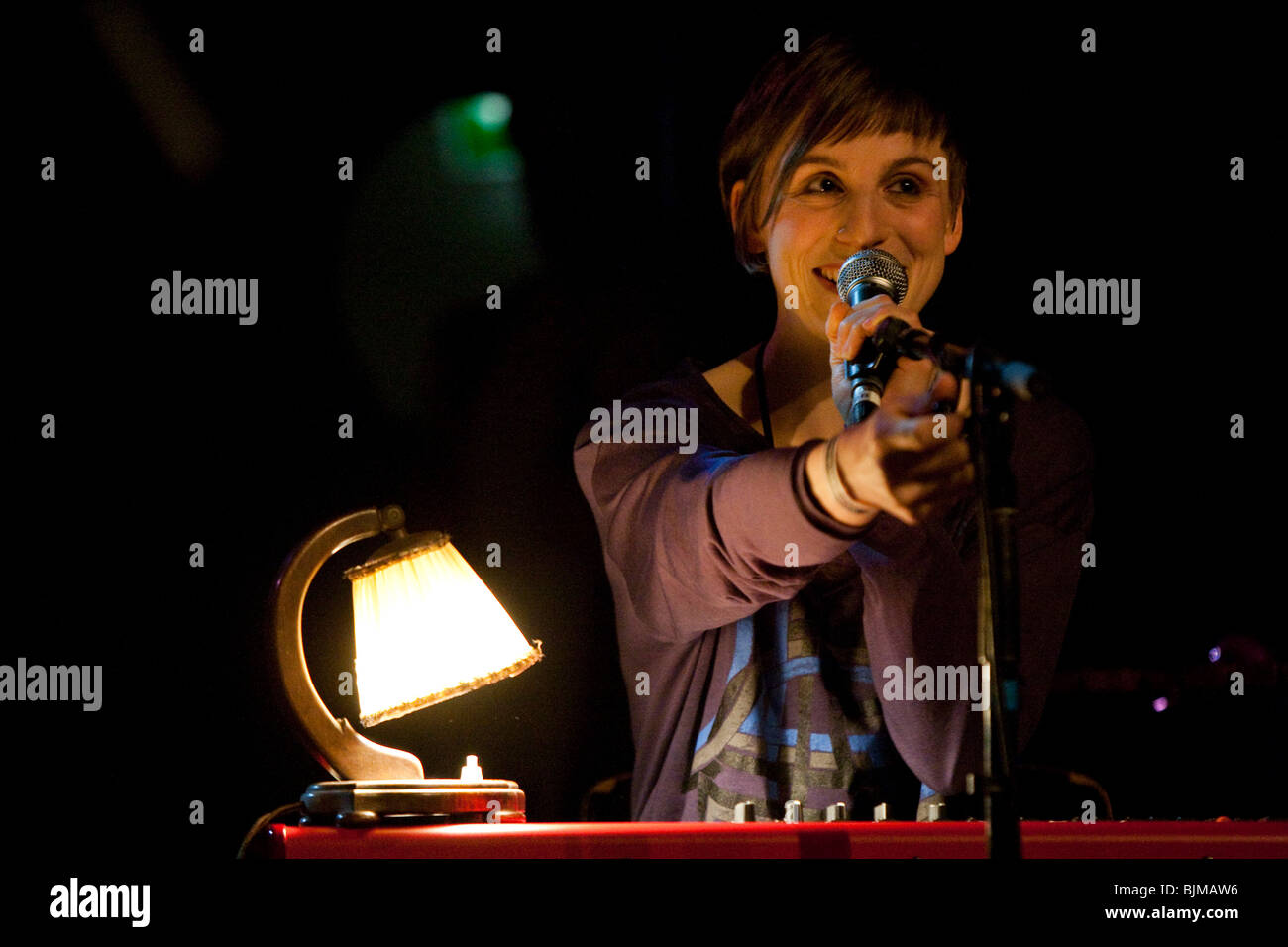 The Swiss singer-songwriter Maya Turbo live in the Schueuer venue ...