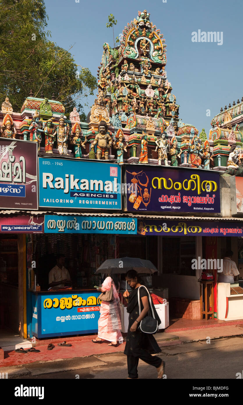 India, Kerala, Alappuzha, (Alleppey), YMCA Road, shops below colourful ...