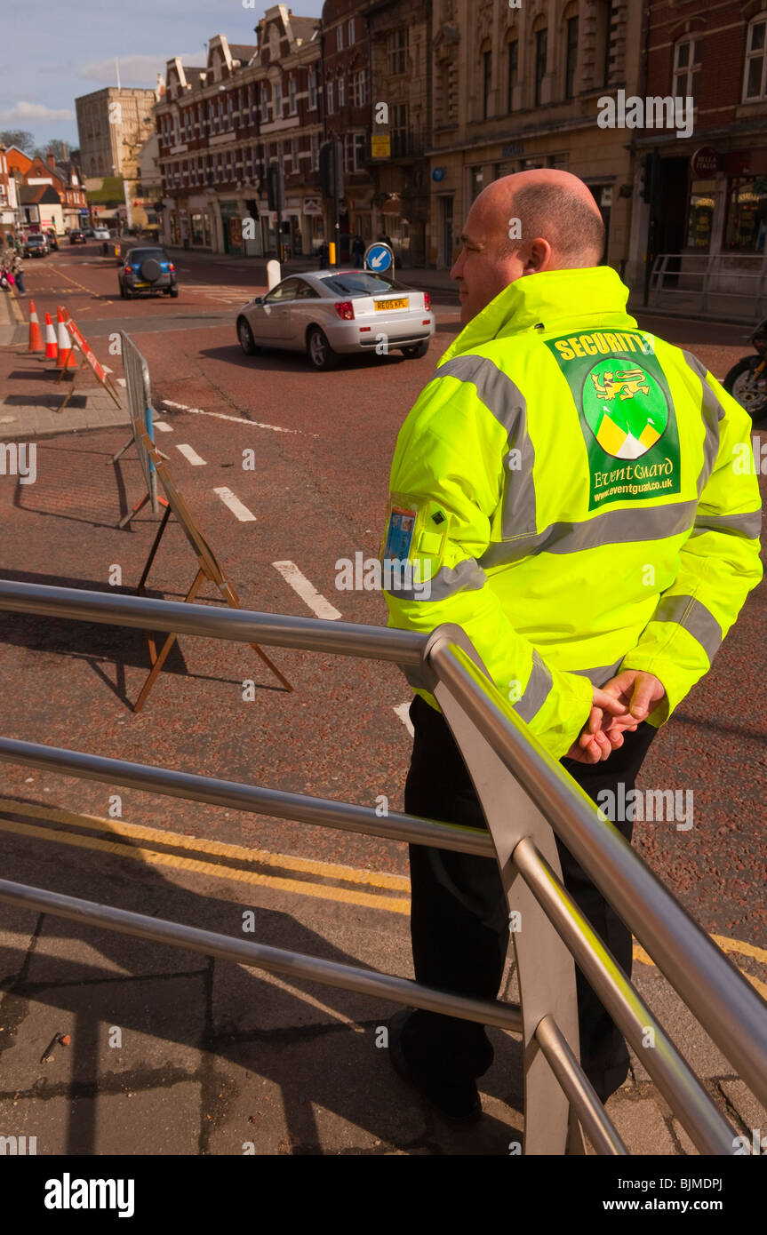 Security guard uk hi-res stock photography and images - Alamy