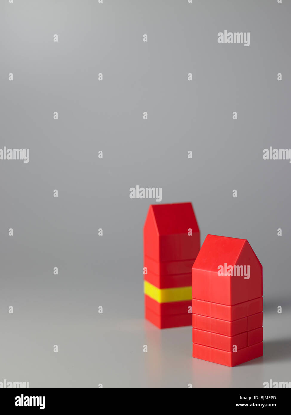 Red and yellow blocks hi-res stock photography and images - Alamy