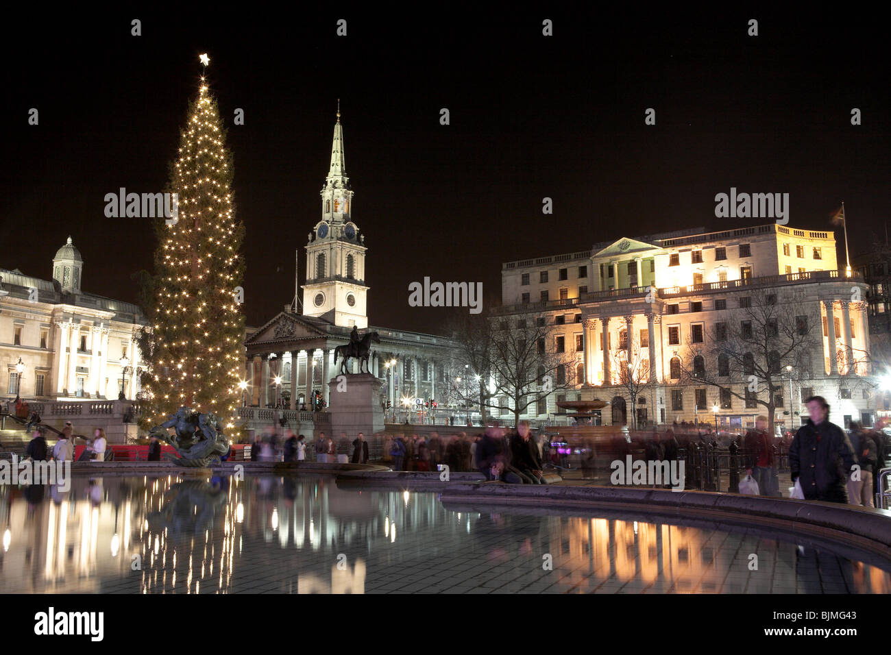 London. Movement on people Stock Photo - Alamy