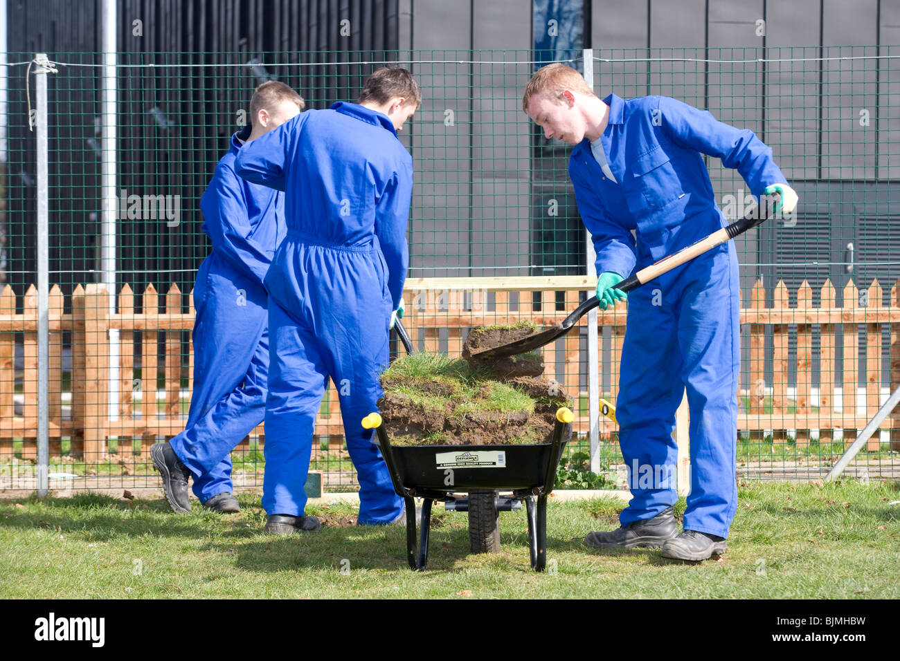 Students on a hard landscaping course Stock Photo - Alamy