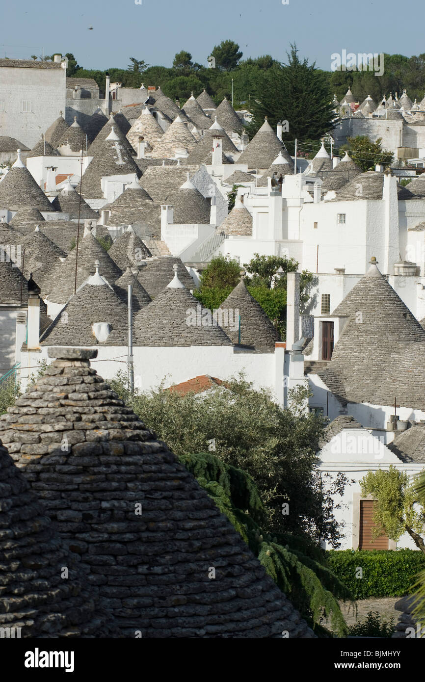 Italien, Apulien, Alberobello, UNESCO Weltkulturerbe, Trulli | Italy ...