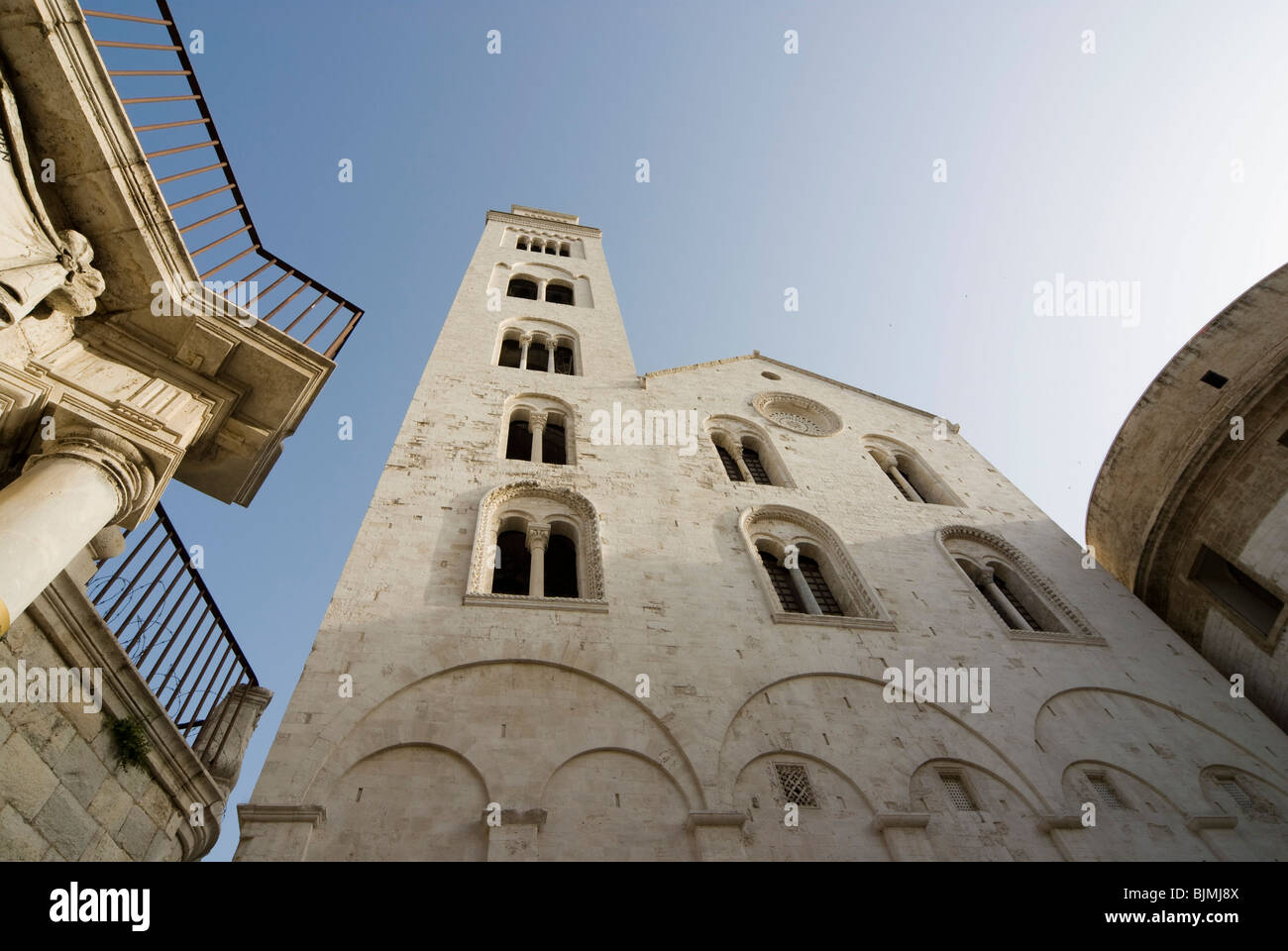 Bari cathedral hi-res stock photography and images - Alamy