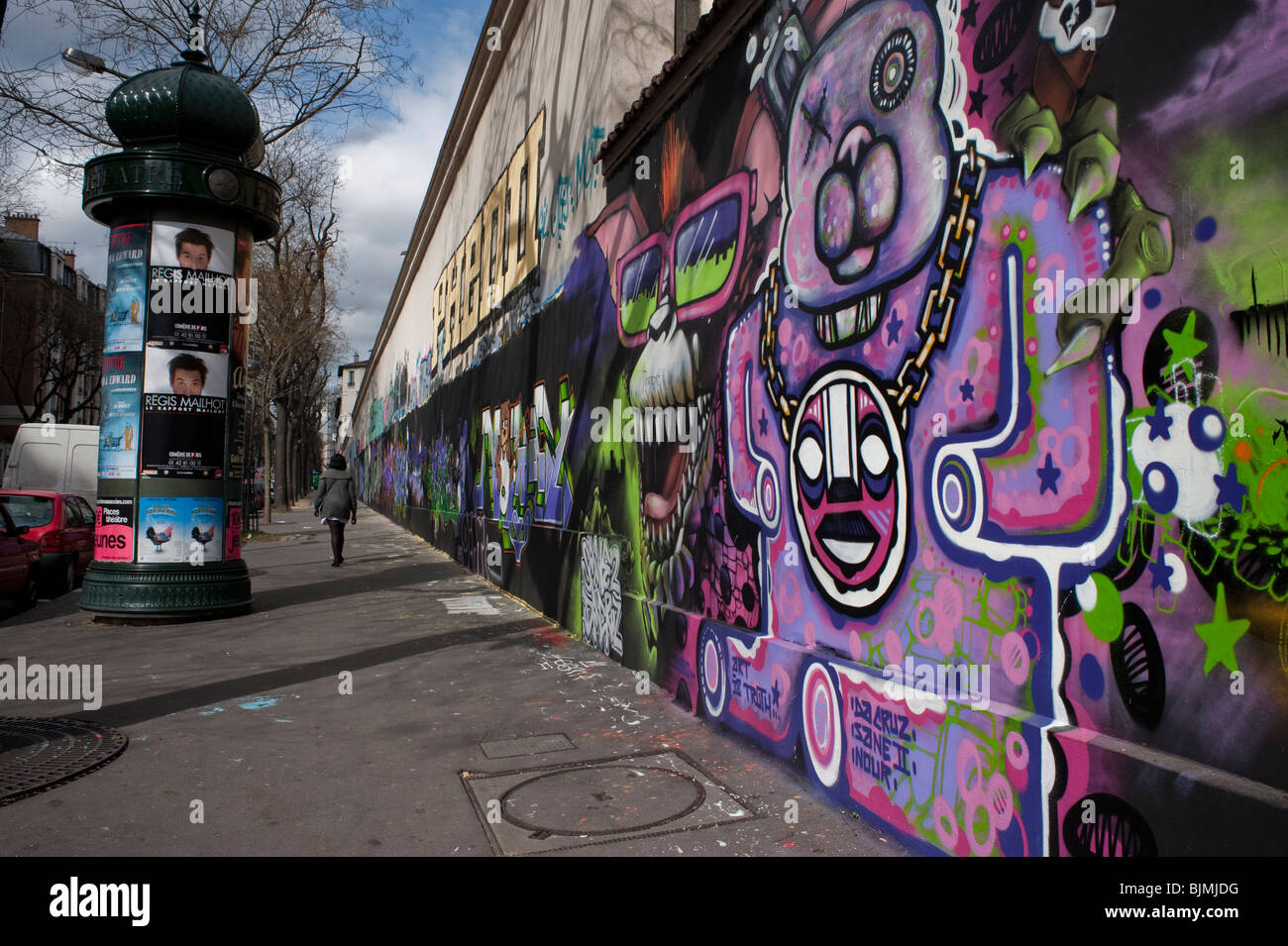 Paris, France, Graffiti Mural Paintings on Wall, Outside Street ...
