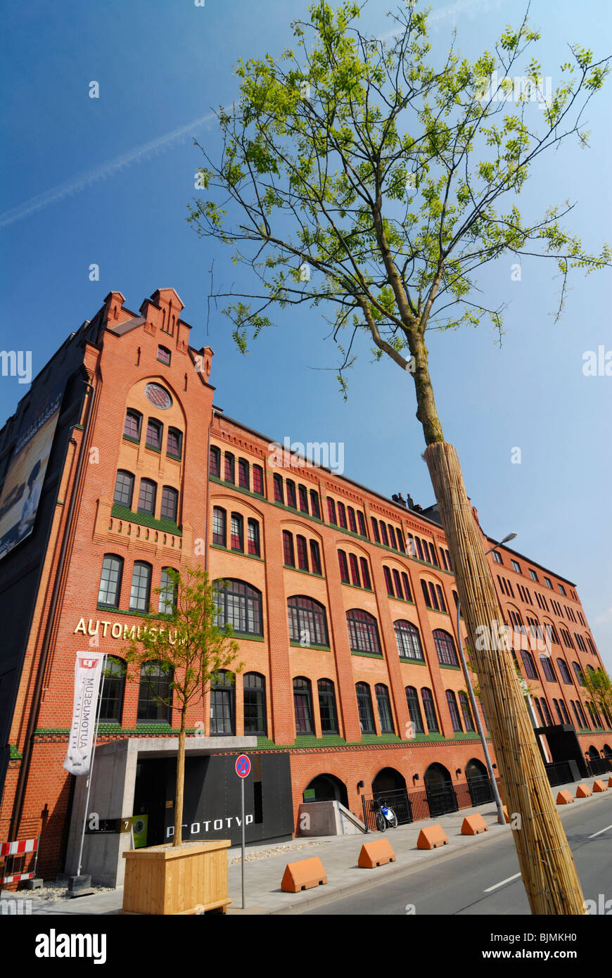 Automuseum Prototyp car museum at the Lohseplatz square in the ...
