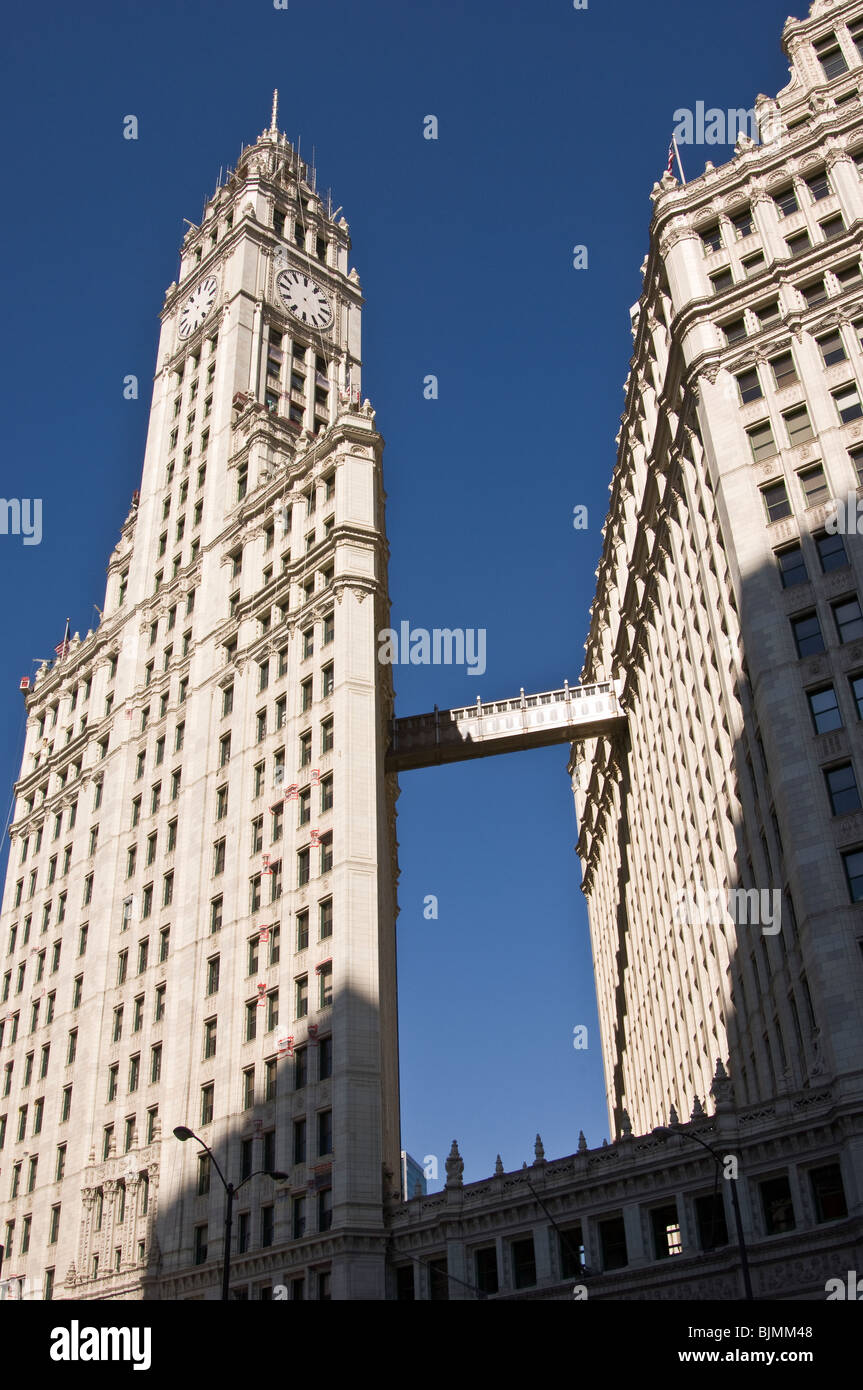 The Wrigley Building Stock Photo - Alamy