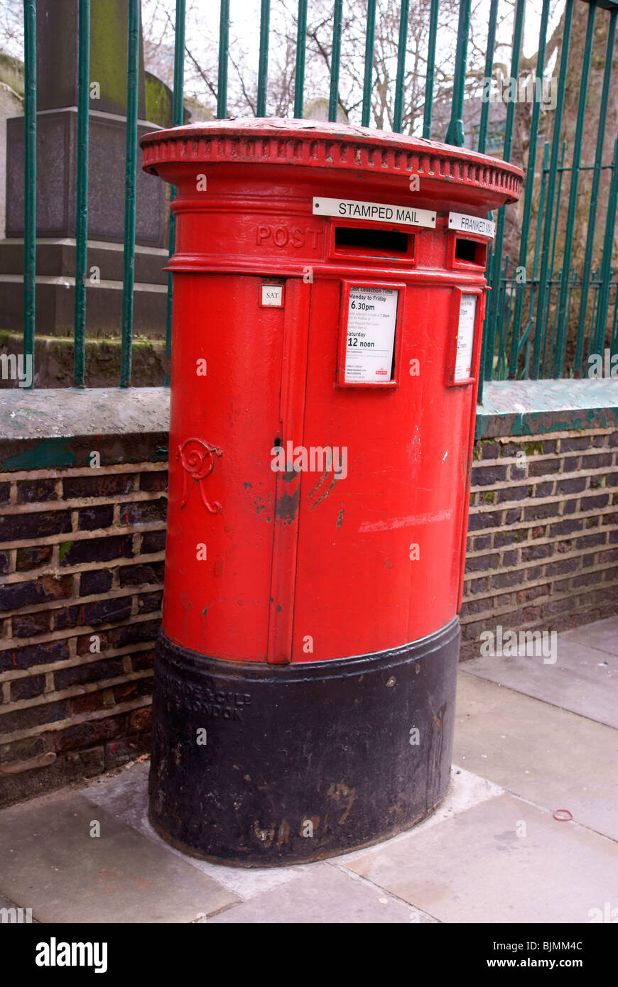 Victorian post box Stock Photo - Alamy