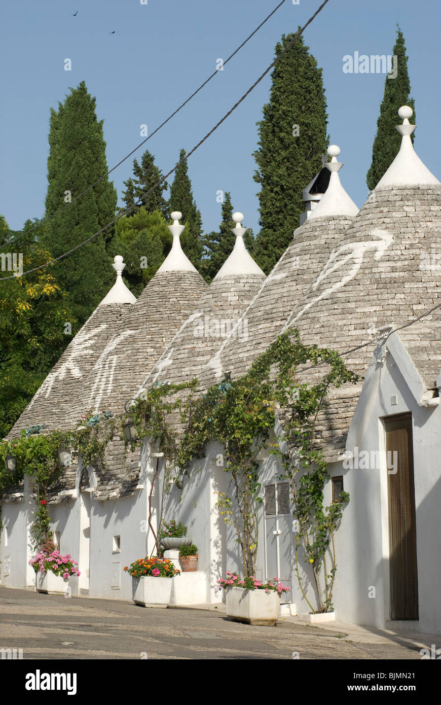 Italien, Apulien, Alberobello, UNESCO Weltkulturerbe, Trulli | Italy ...