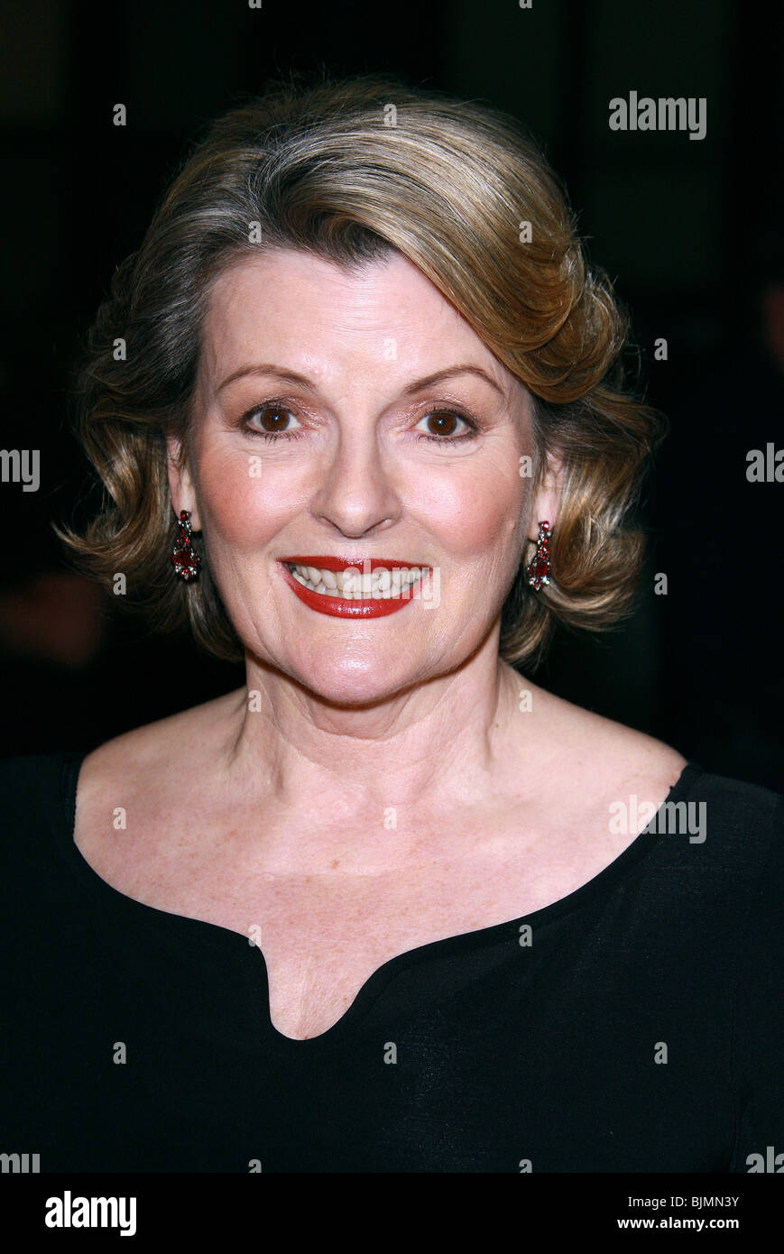 BRENDA BLETHYN I9NTRODUCING THE DWIGHTS FILM PREMIERE DGA LOS ANGELES CALIFORNIA USA 26 June ...