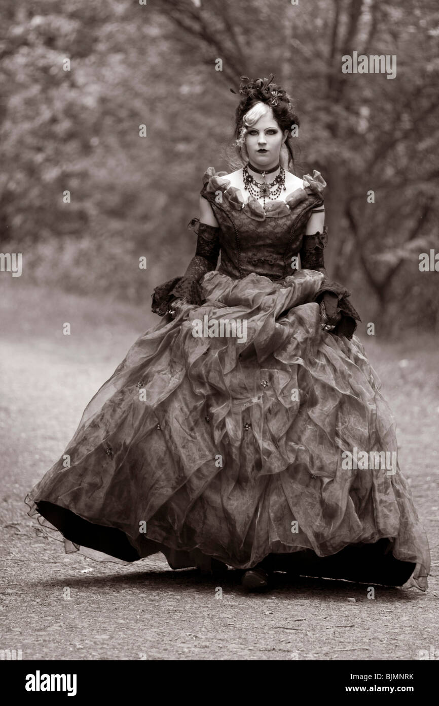 Retro frau figur hi-res stock photography and images - Alamy