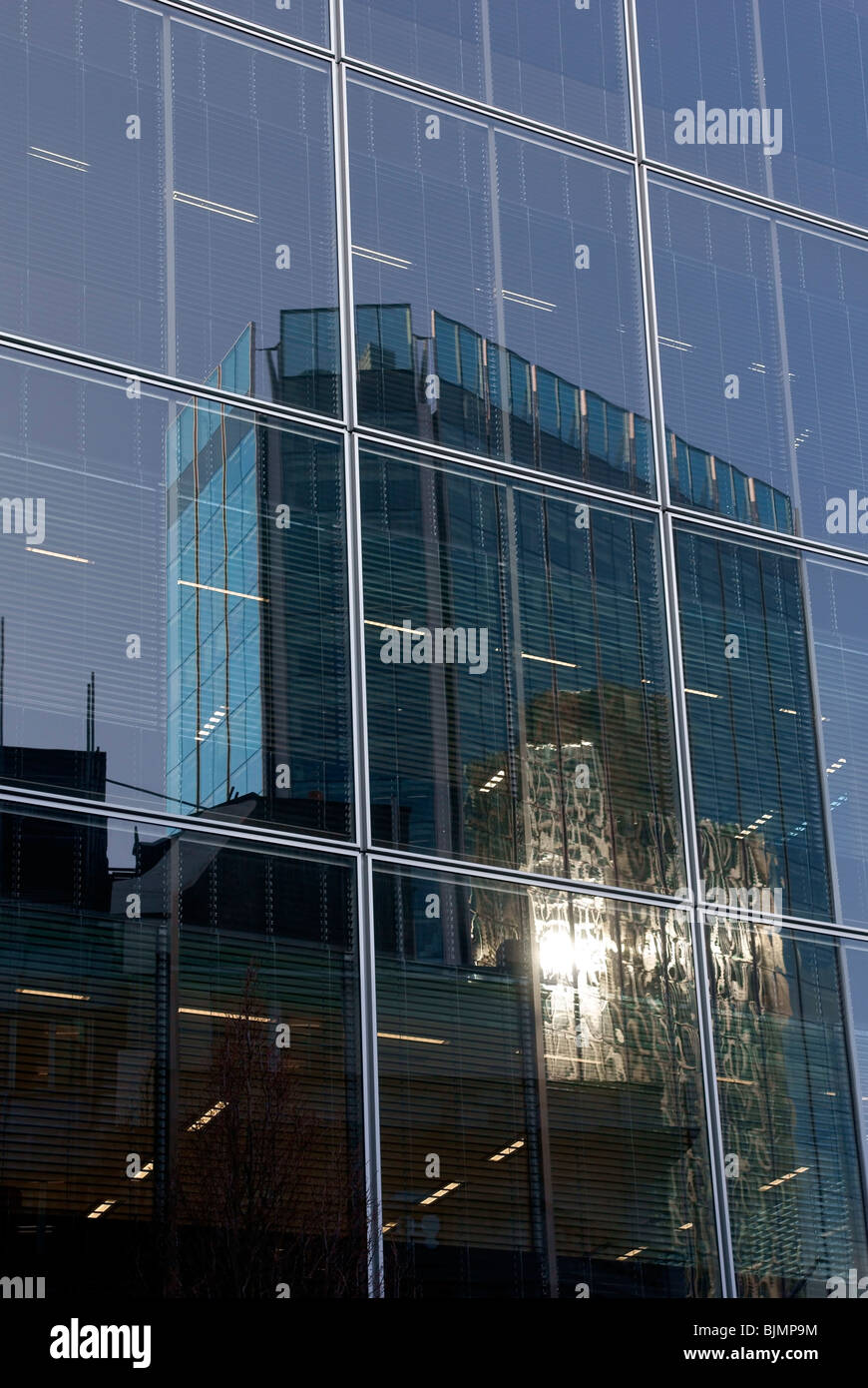 Glass cladding hi-res stock photography and images - Alamy