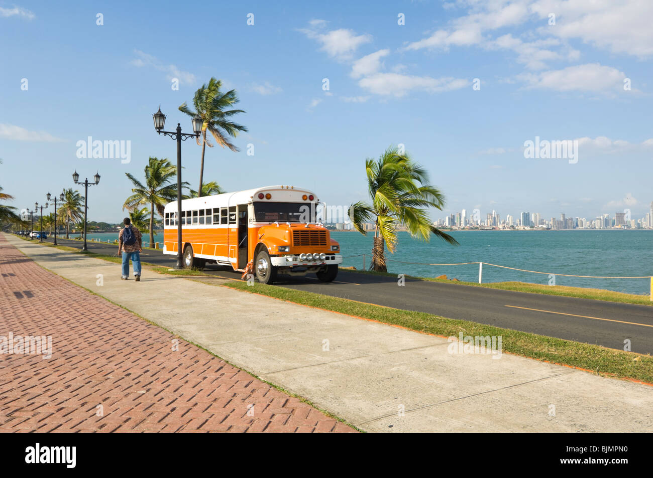 Orange bus hi-res stock photography and images - Alamy