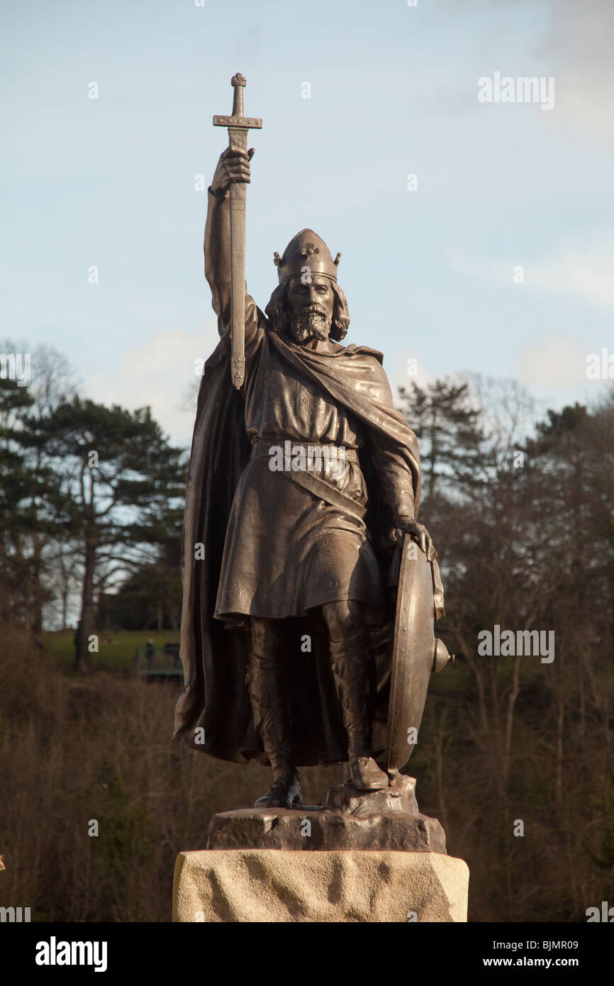 King Alfred the Great, Statue Winchester, England Stock Photo - Alamy