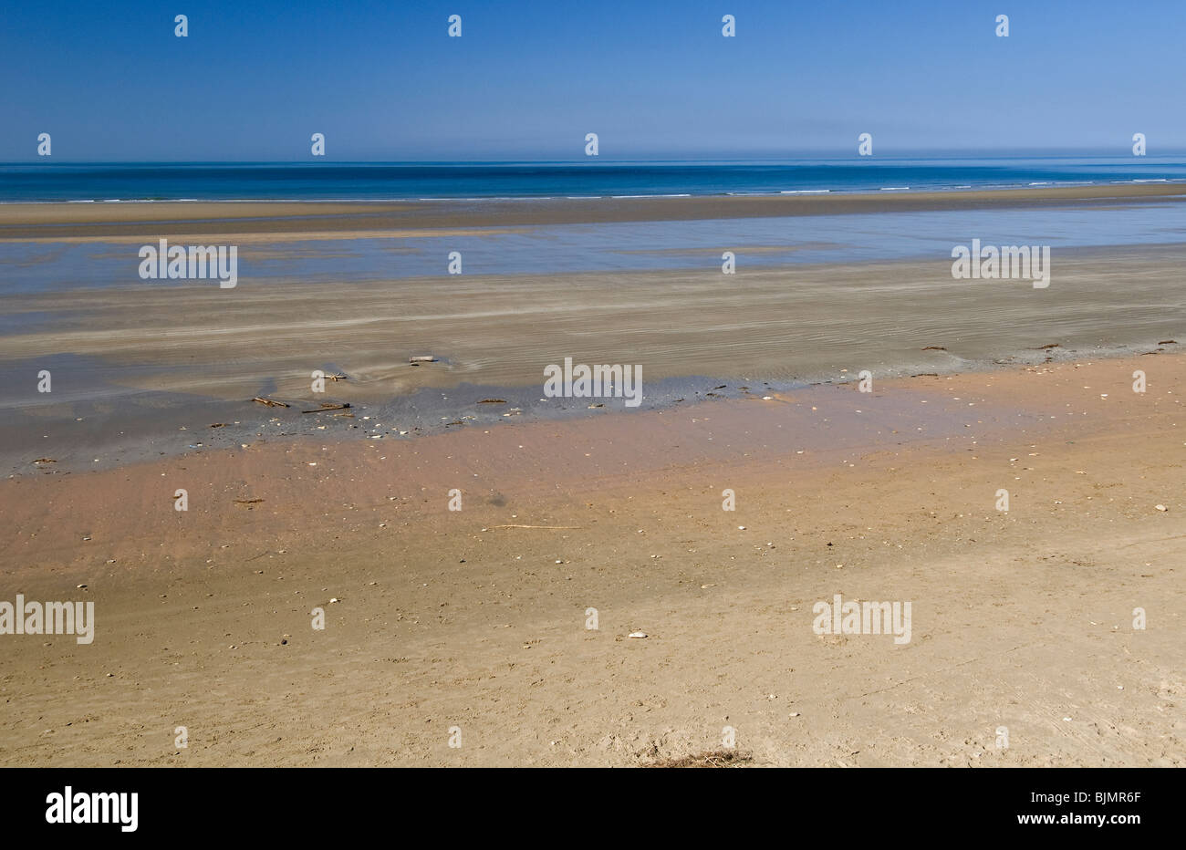 Wide expanse of beach hi-res stock photography and images - Alamy
