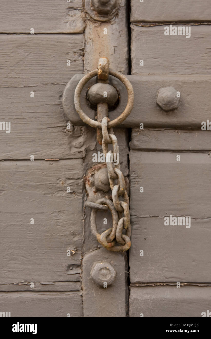 Railway chain hi-res stock photography and images - Alamy