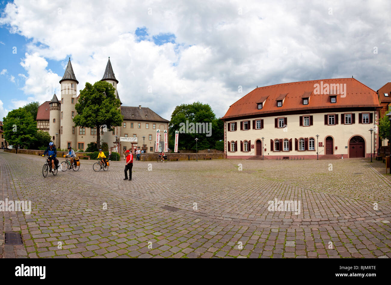 Schloss Lohr am Main castle, Spessartmuseum museum, on the right ...