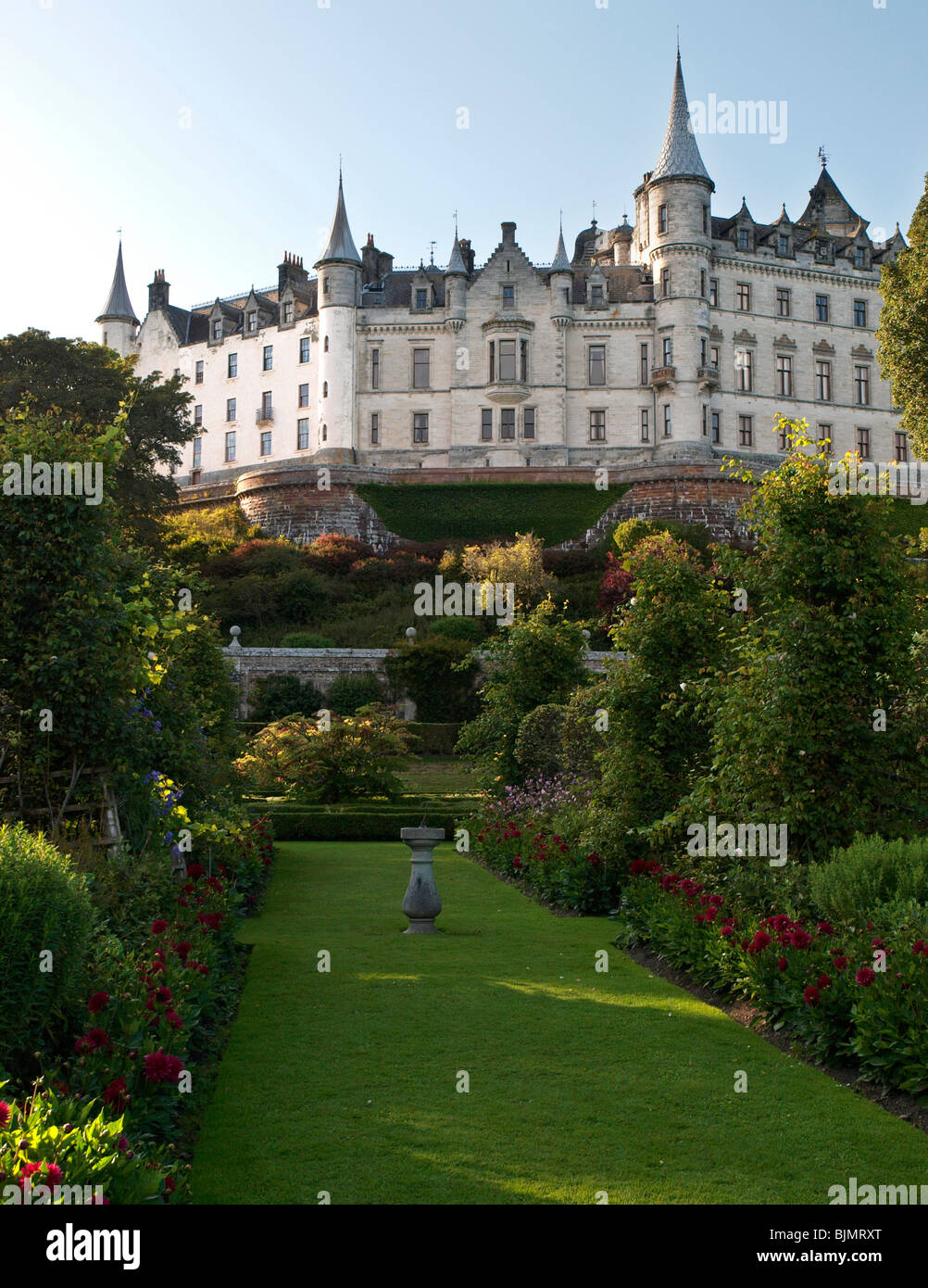 Dunrobin castle view from the garden Stock Photo - Alamy